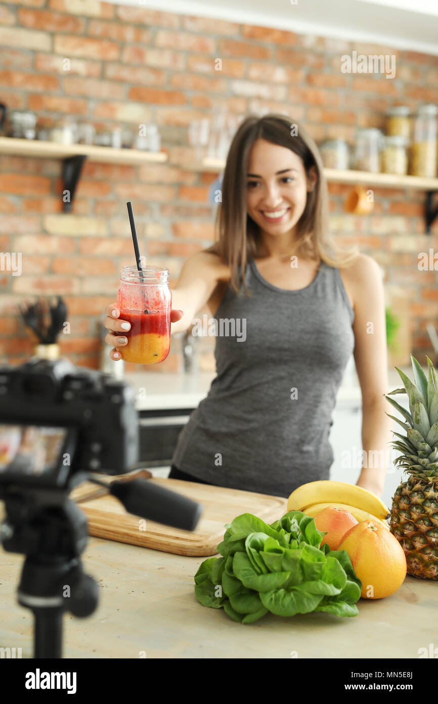 Food vlogger in the kitchen Stock Photo - Alamy