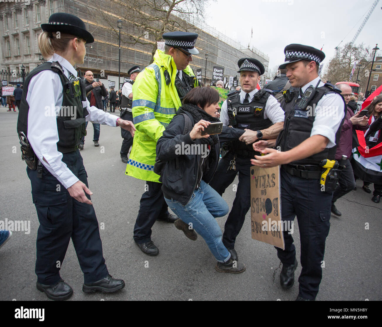 Stop The War Coalition stage demonstration against armed intervention ...