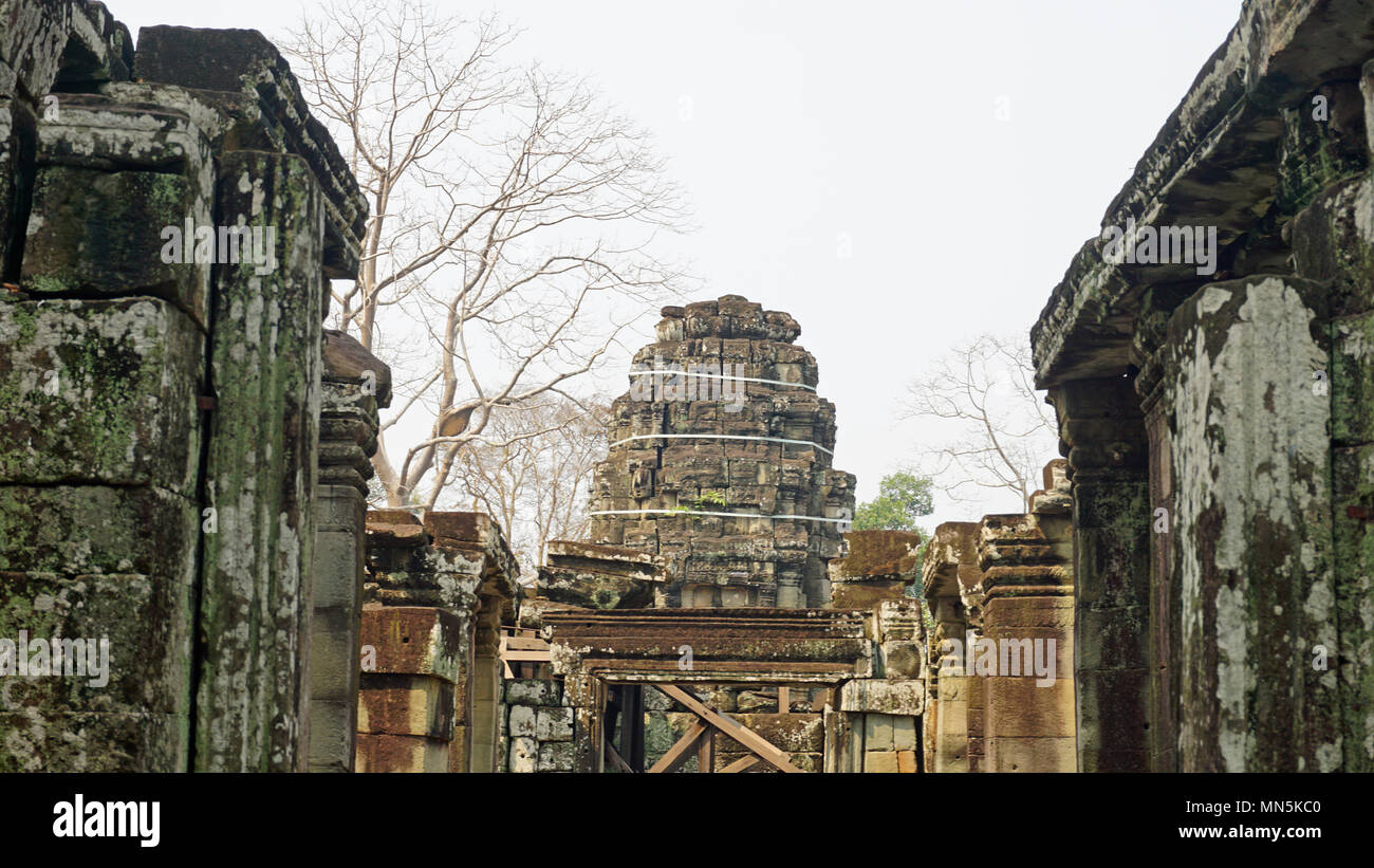 ancient temple complex of ankgor wat in cambodia Stock Photo - Alamy