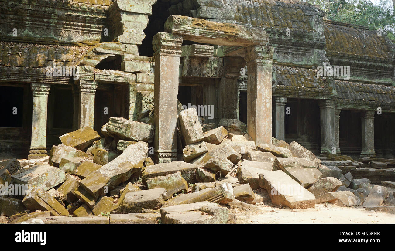 ancient temple complex of ankgor wat in cambodia Stock Photo - Alamy