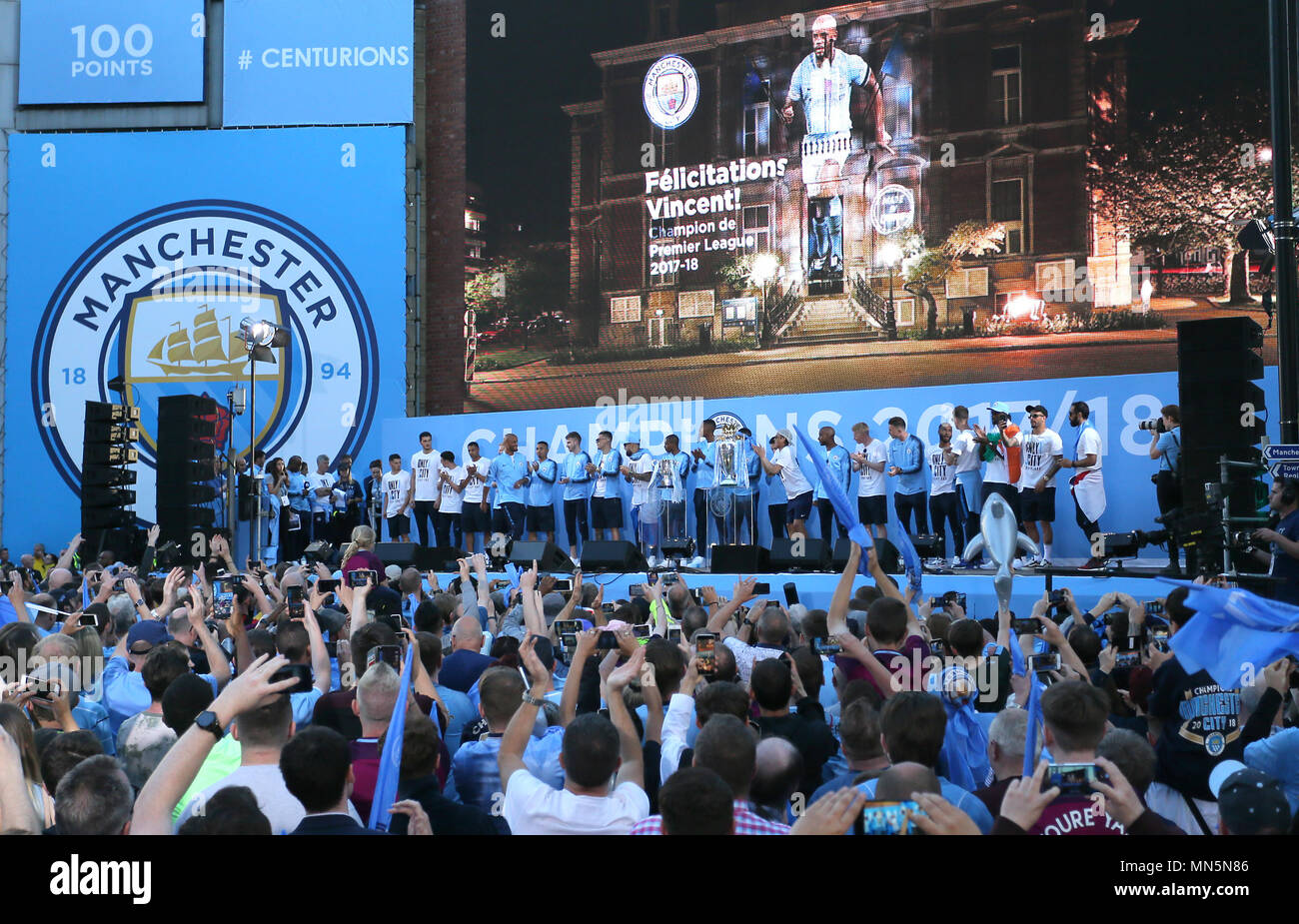 Premier league trophy celebrations hi-res stock photography and images ...