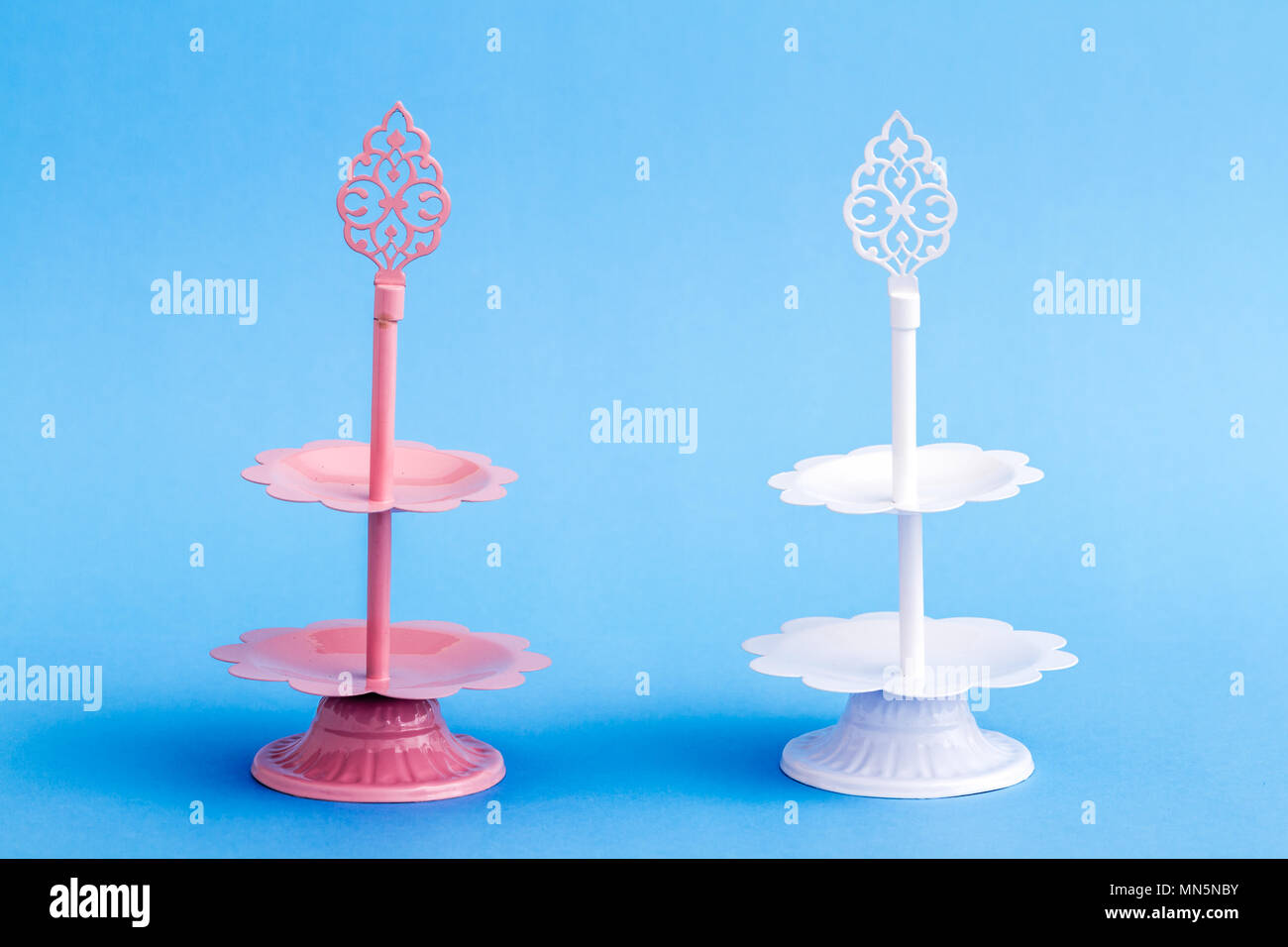 Tier tray hi-res stock photography and images - Alamy