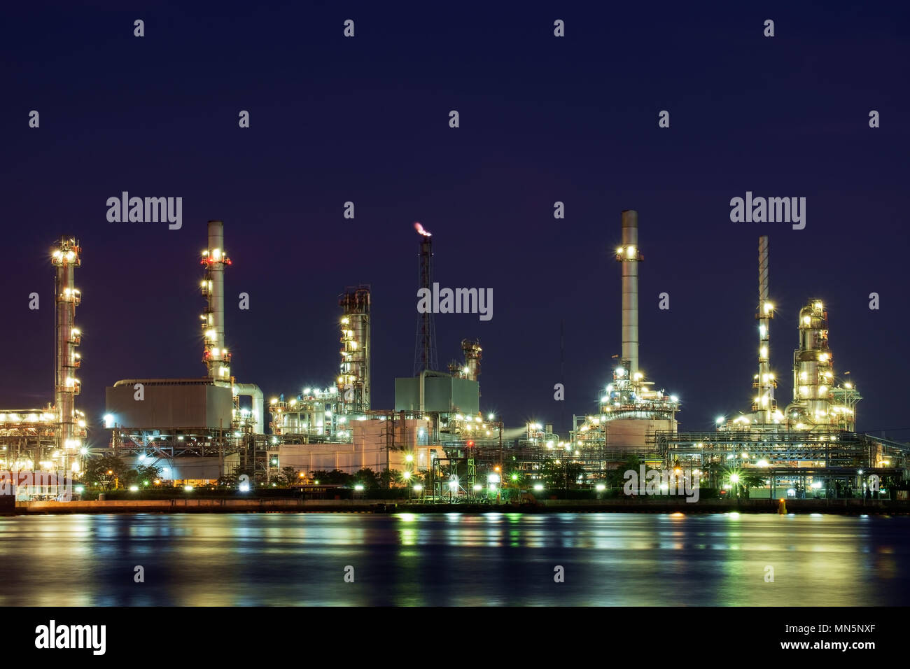 Oil refinery factory night hi-res stock photography and images - Alamy
