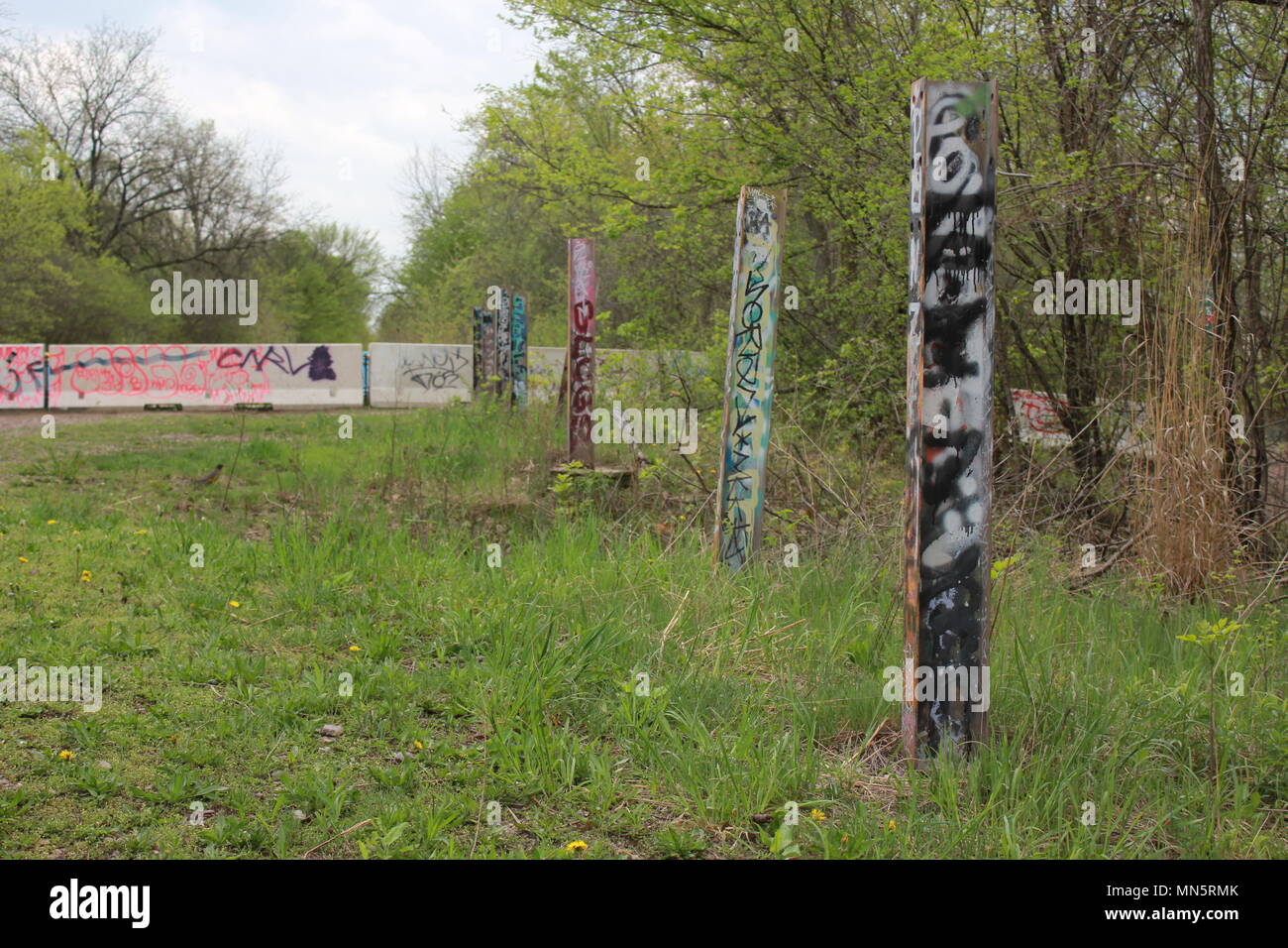 Decorative street art graffiti eye hi-res stock photography and images ...