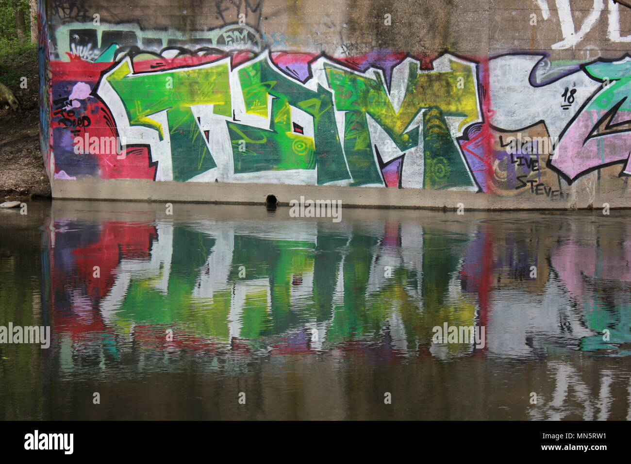 Vandalized public infrastructure hi-res stock photography and images ...