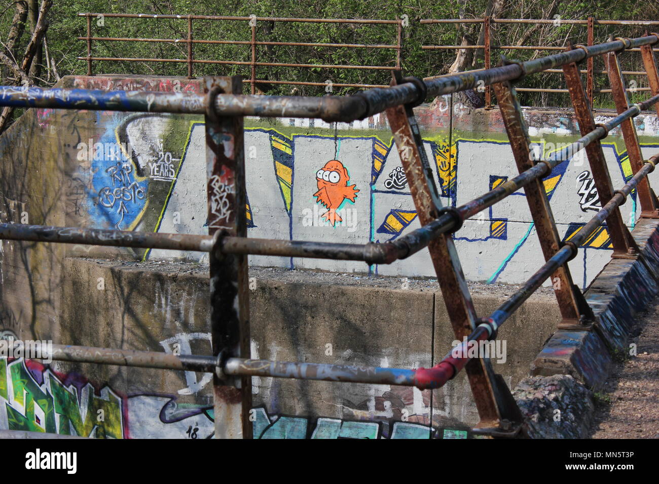 Simpsons graffiti hi-res stock photography and images - Alamy