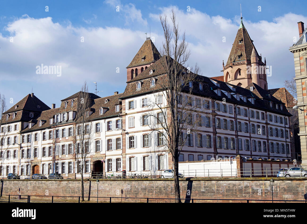 Grey painted persienne shutters hi-res stock photography and images - Alamy