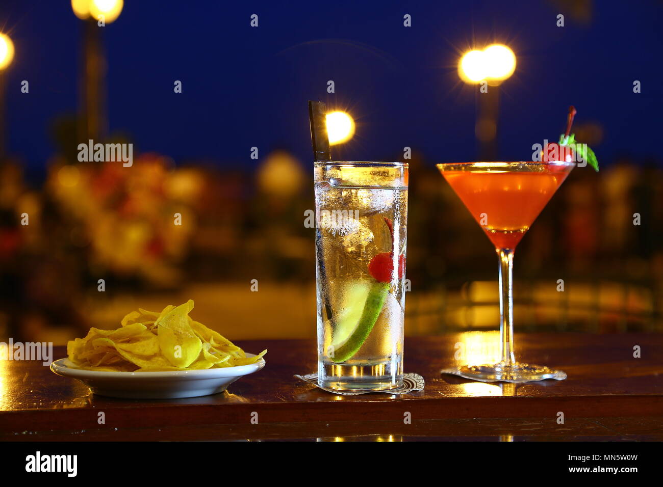 cocktail night at the nightclub, open bar Stock Photo - Alamy