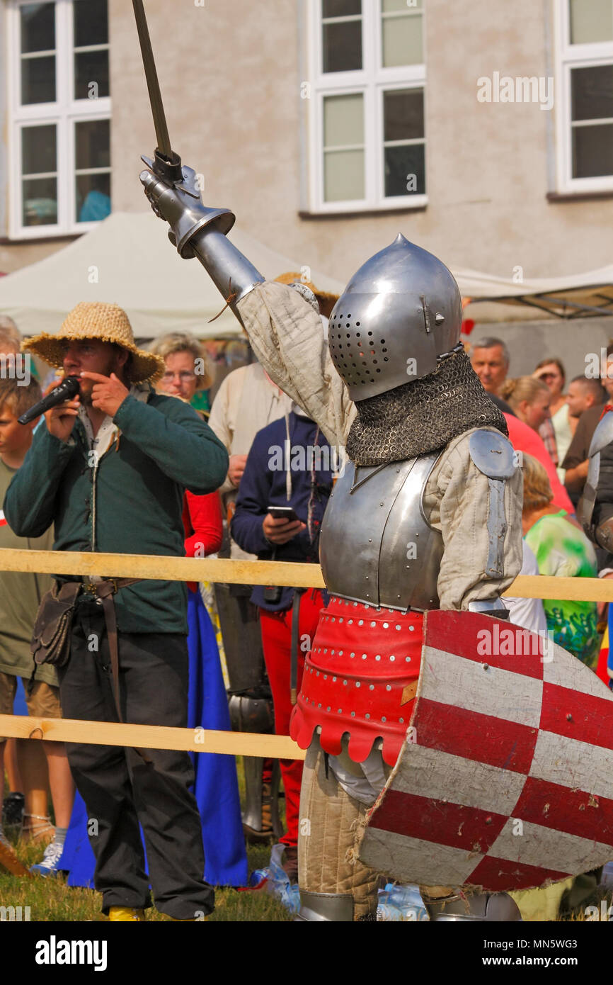 Medieval painted shield hi-res stock photography and images - Alamy