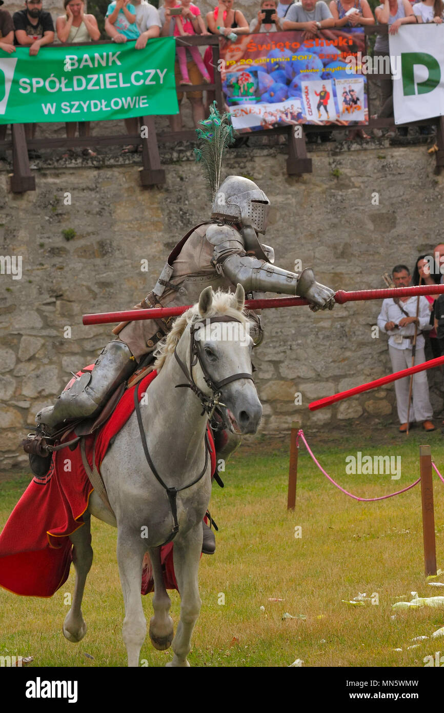 Traditional lance hi-res stock photography and images - Alamy