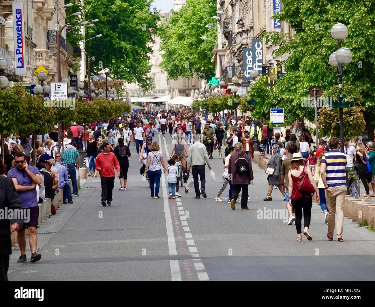 Pedestrianized streets hi-res stock photography and images - Alamy