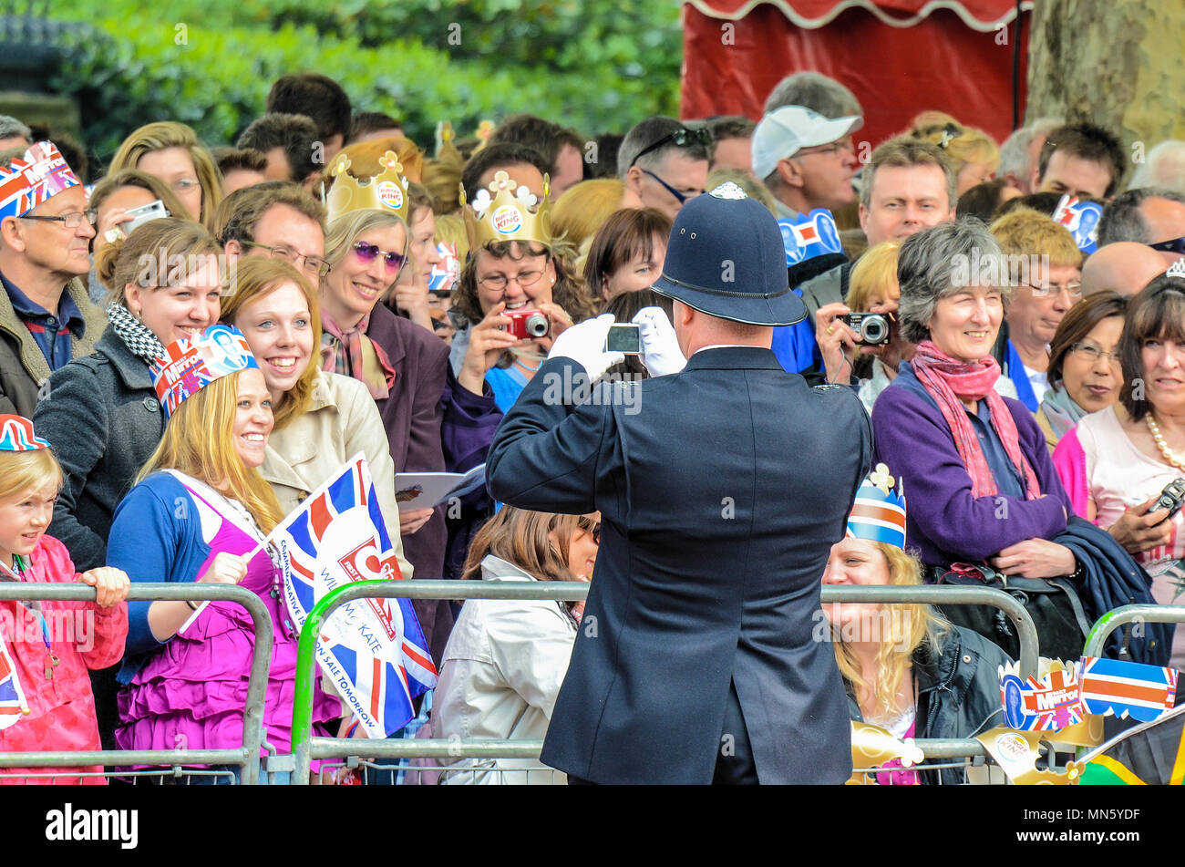 Wedding policeman hi-res stock photography and images - Alamy