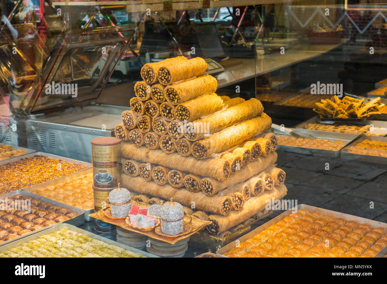 Turkey Istanbul sweets Stock Photo - Alamy