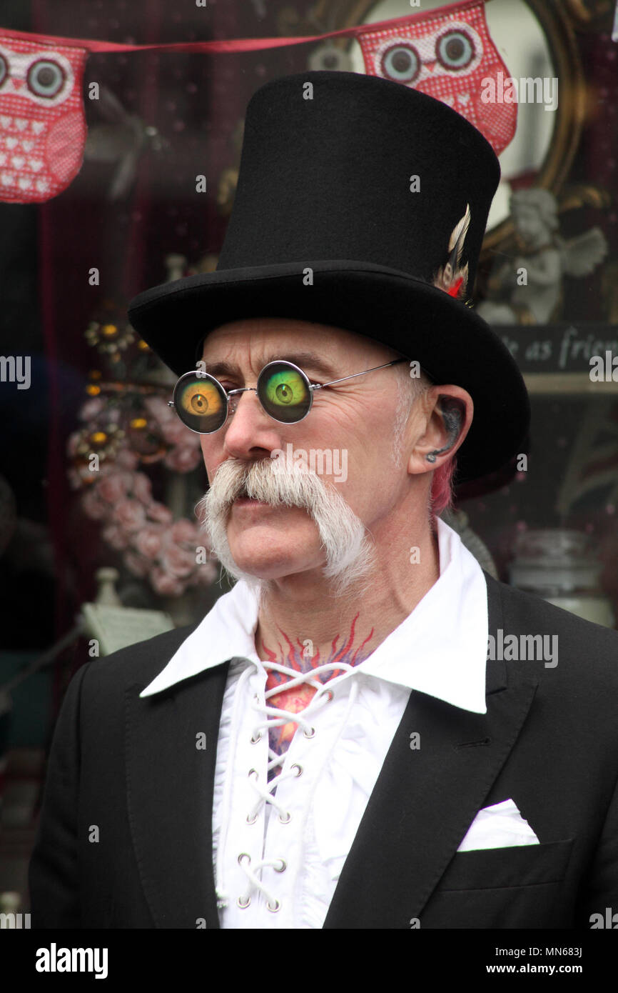 Elderly goth hi-res stock photography and images - Alamy