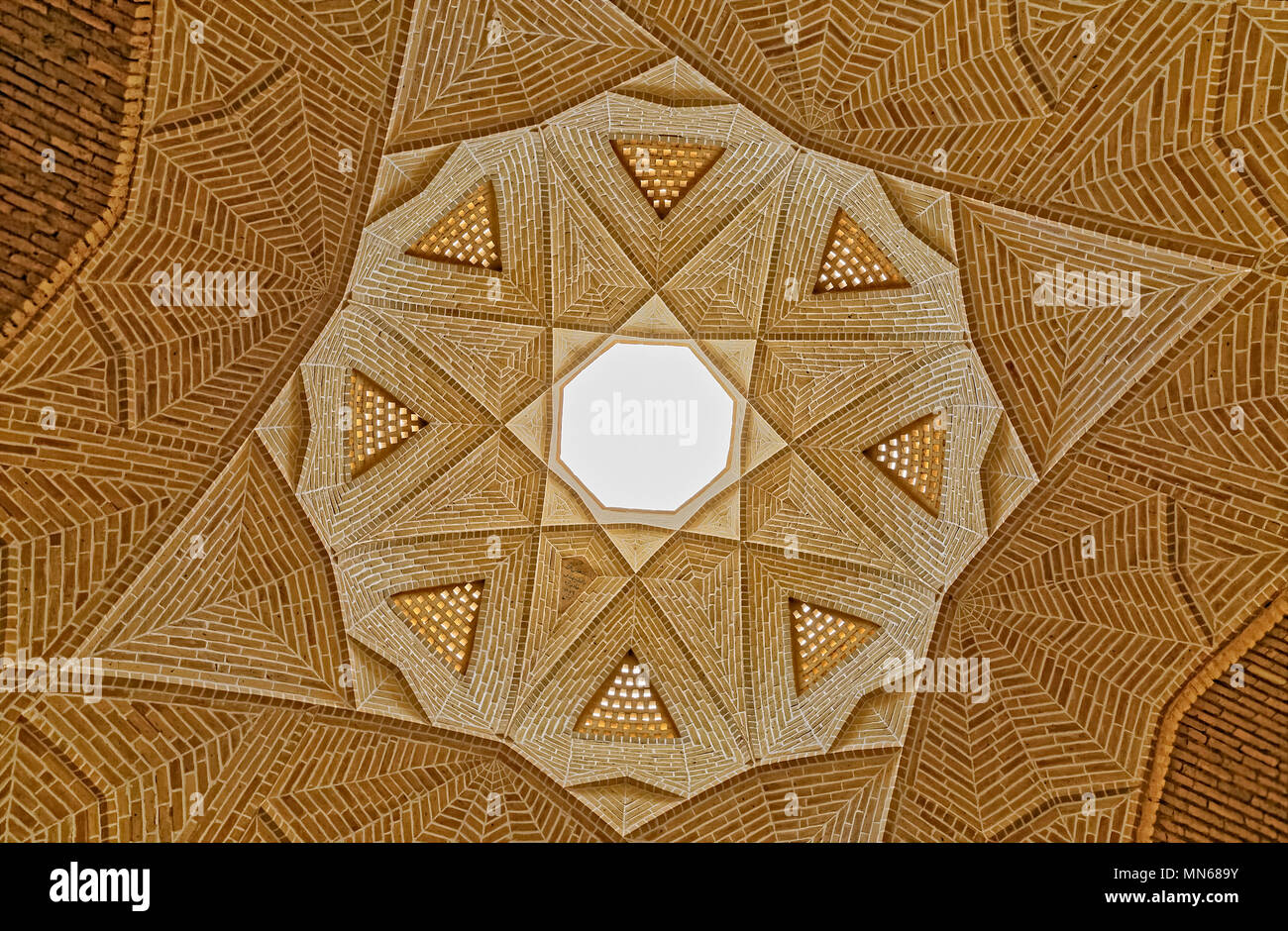 Meybod traditional architecture Stock Photo - Alamy