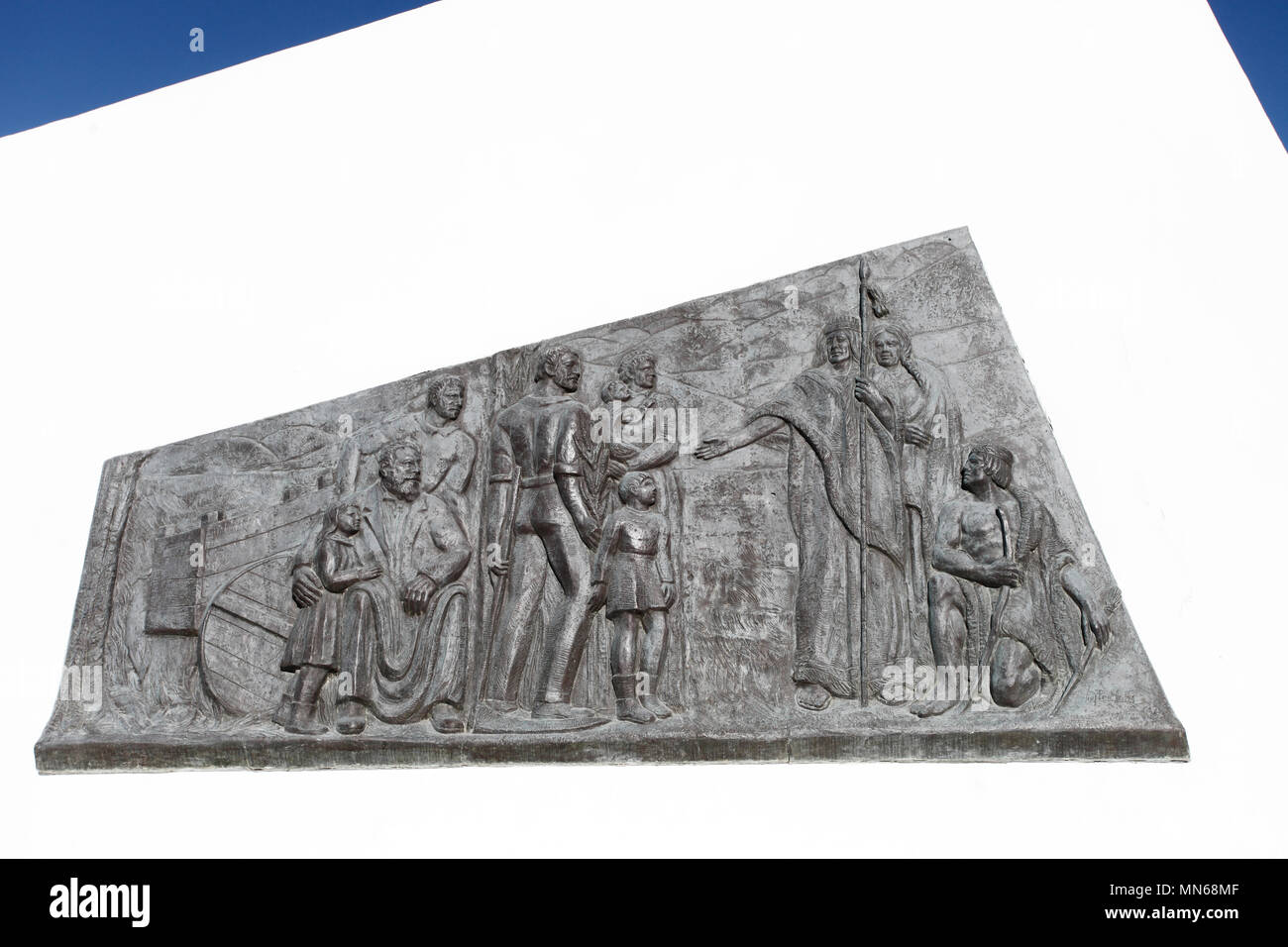 Puerto Madryn seafront. Plaque on the Statue to the Welsh immigrants or ...