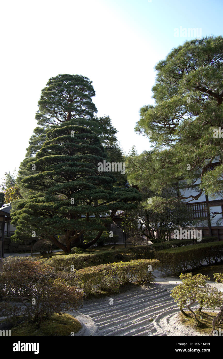 Ginkakuji (Silver Pavilion) sand garden, Kyoto, Japan Stock Photo - Alamy