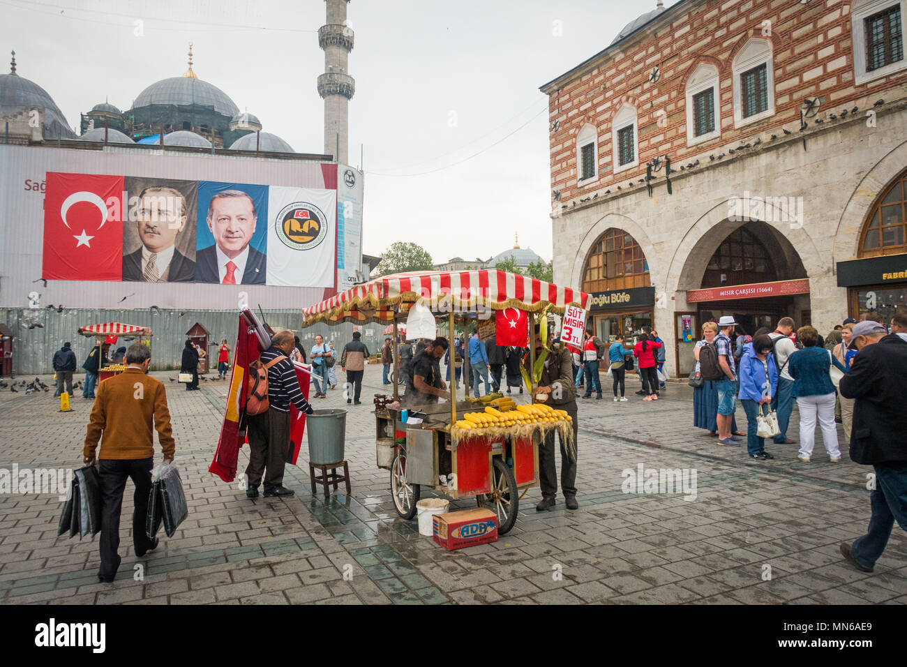 Scene street in Istanbul Turkey 2018 Stock Photo - Alamy