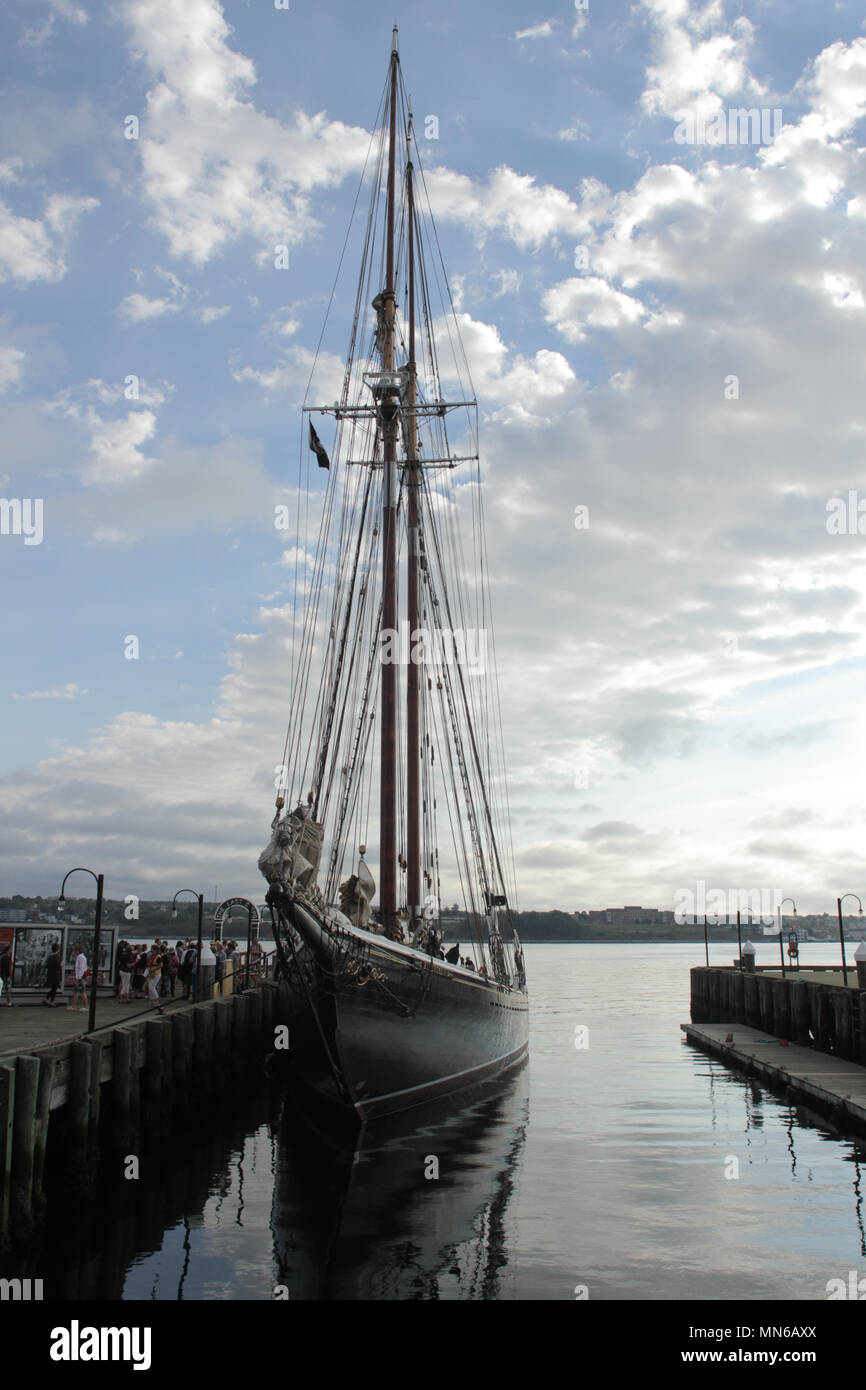 Bluenose ii schooner in halifax harbor hi-res stock photography and ...