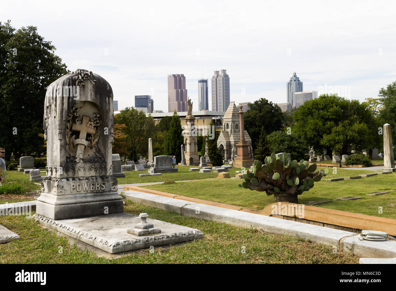 Historic Oakland Cemetery High Resolution Stock Photography and Images ...