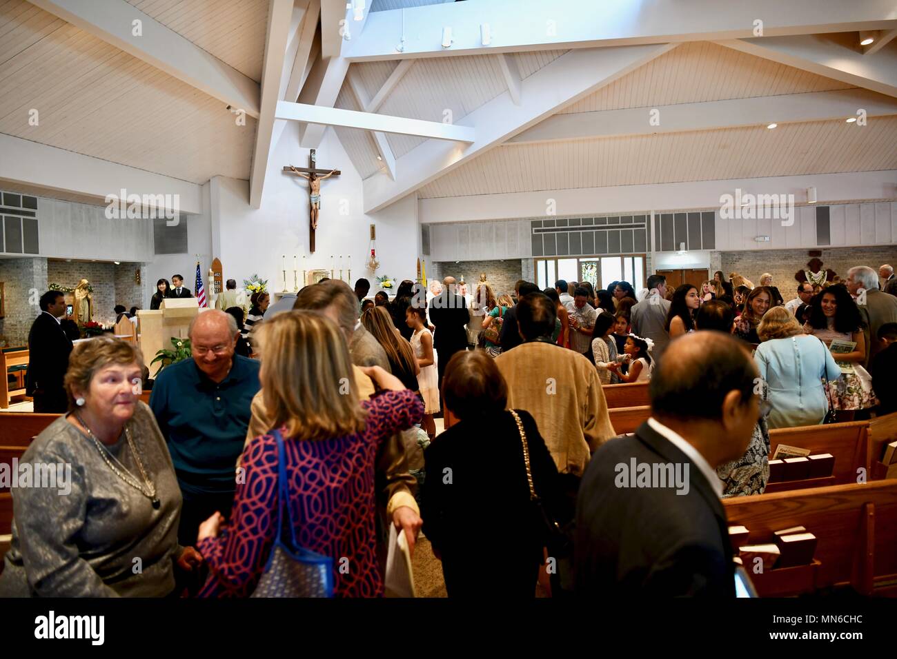 Sunday worship hi-res stock photography and images - Alamy