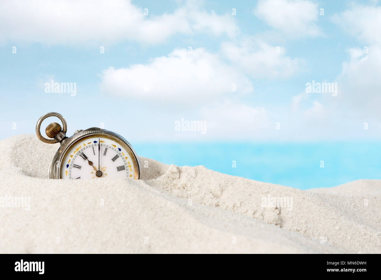 Time sea concept pocket vintage hi-res stock photography and images - Alamy