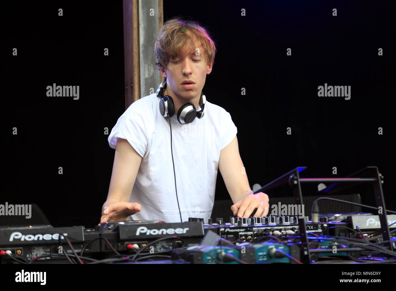 Dj avery hi-res stock photography and images - Alamy