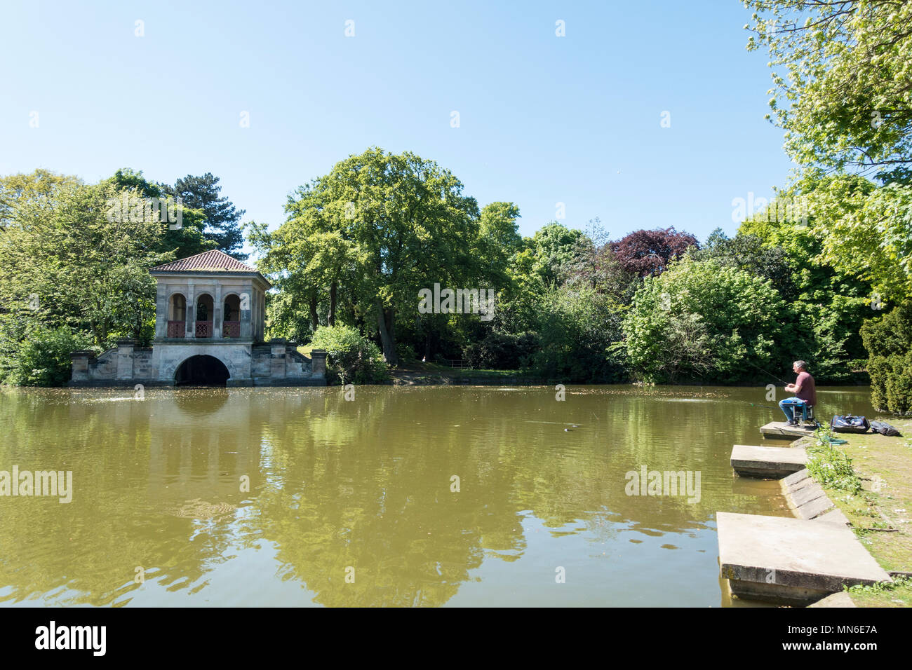 Boathouse at birkenhead park hi-res stock photography and images - Alamy
