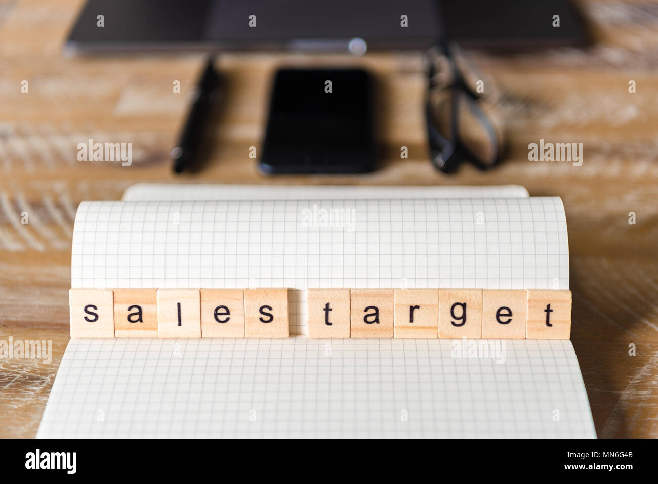 Sales target hi-res stock photography and images - Alamy