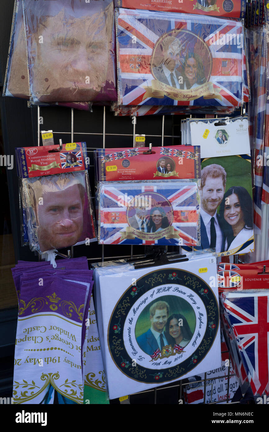 Royal family souvenirs and merchandise on sale in a tourist gift shop ...