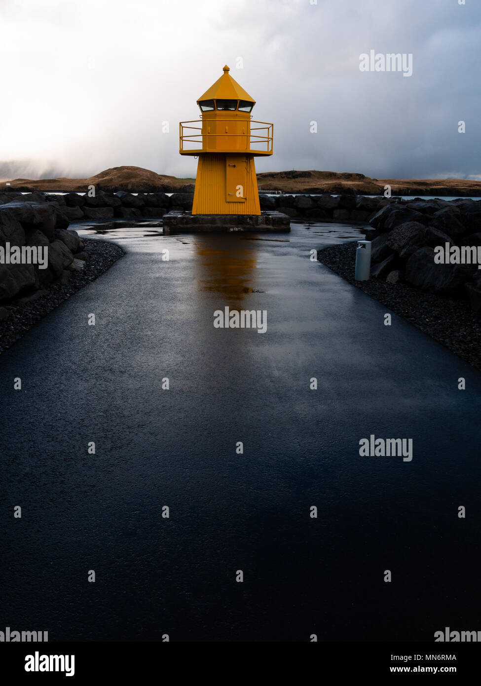 Yellow lighthouse hi-res stock photography and images - Alamy