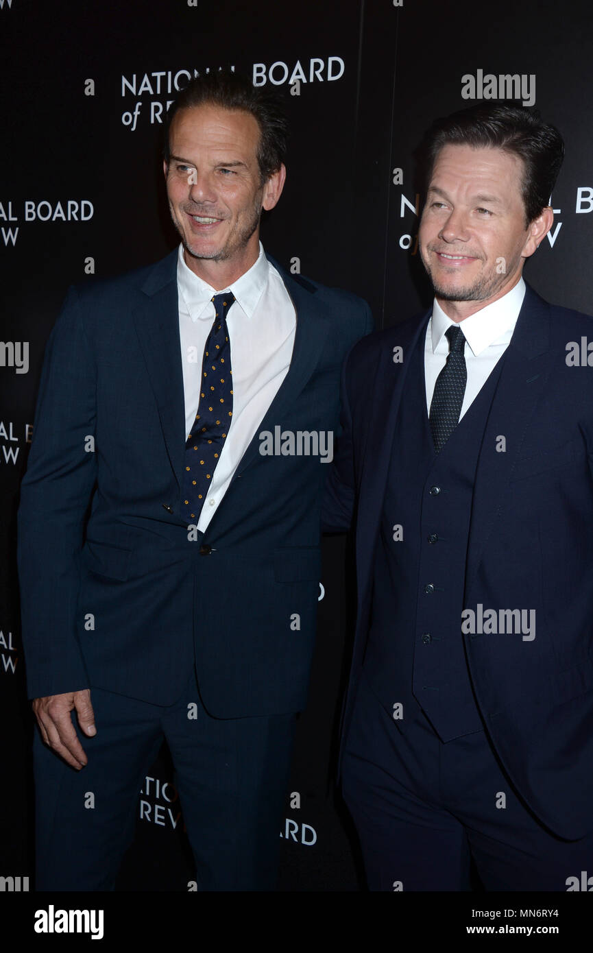 NEW YORK, NY - JANUARY 04: Actor Peter Berg, Mark Wahlberg attends the ...