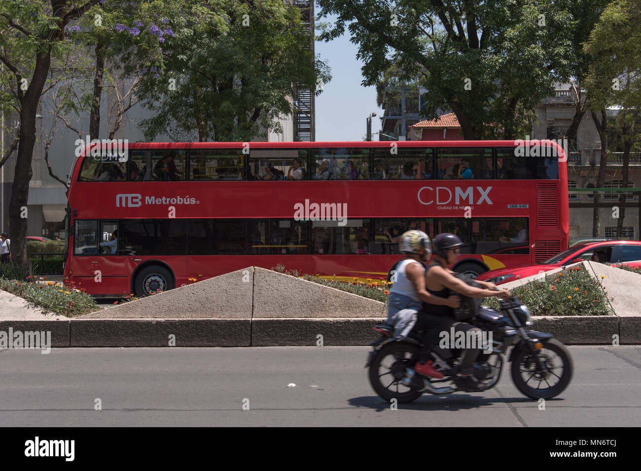 A Metrobús double-decker bus in Paseo de la Reforma, Mexico City Stock ...