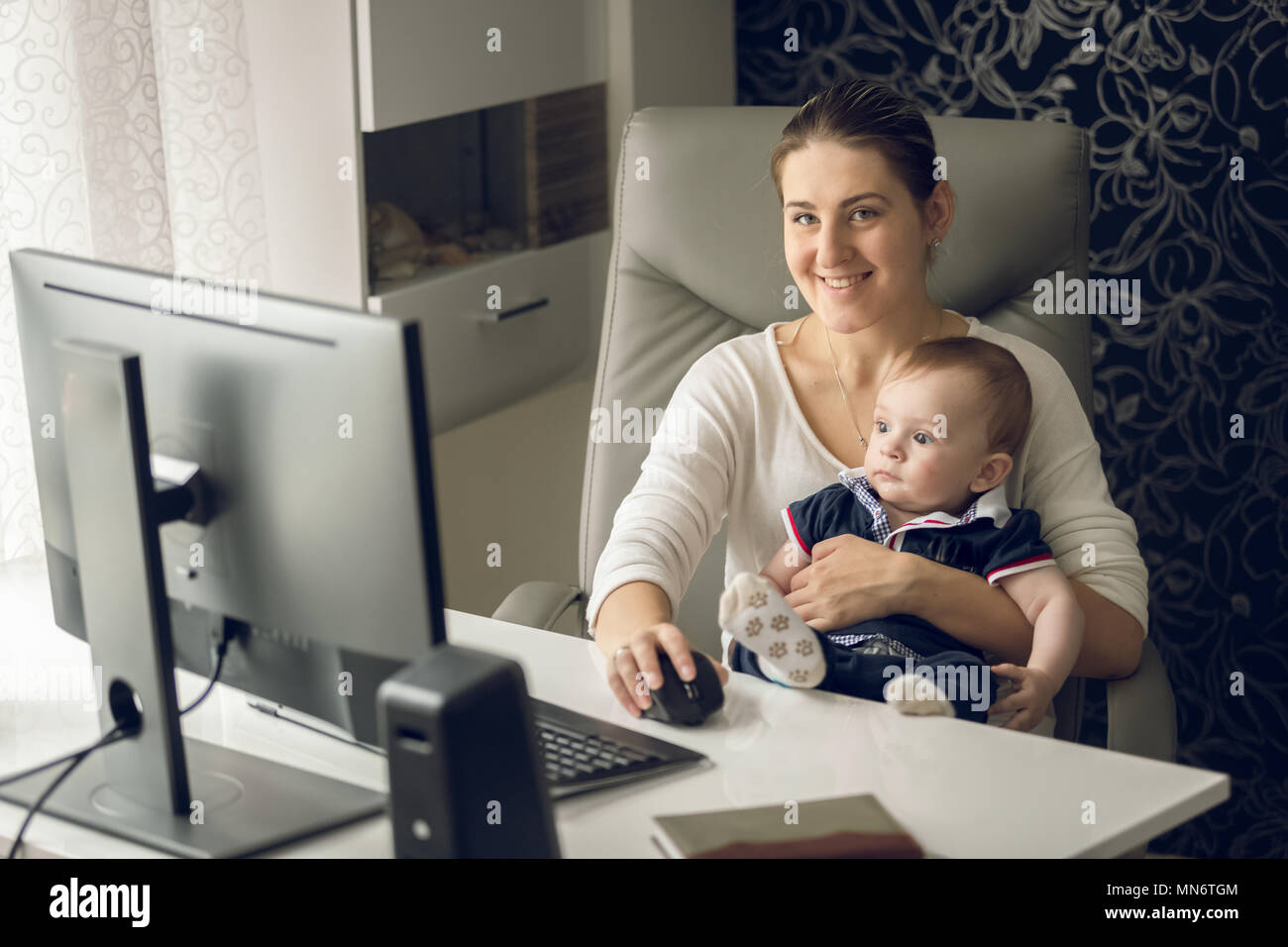 Young owman hi-res stock photography and images - Alamy