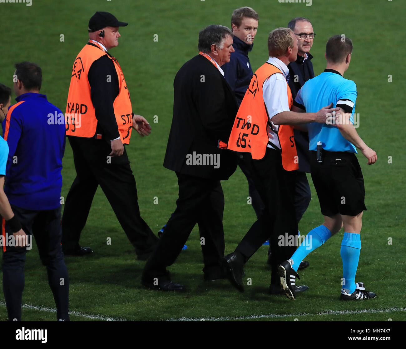 Referee zbynek proske hi-res stock photography and images - Alamy