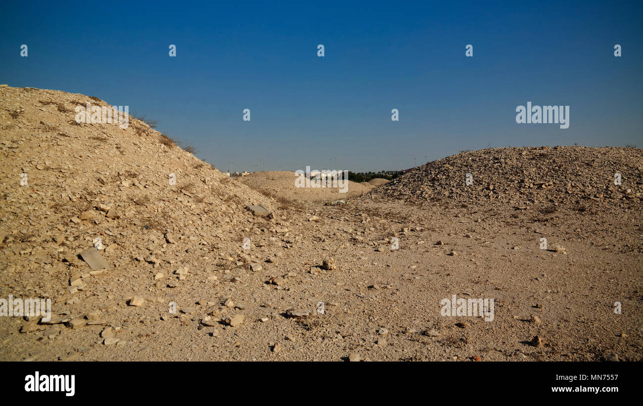 Dilmun burial mounds hi-res stock photography and images - Alamy