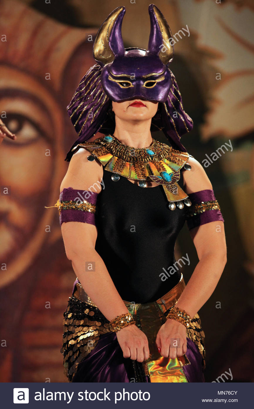 Ancient Egypt Women Dancing High Resolution Stock Photography and ...