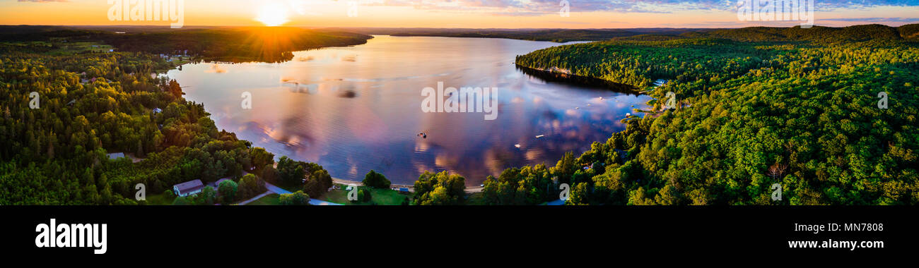 Muskoka lakes district hi-res stock photography and images - Alamy
