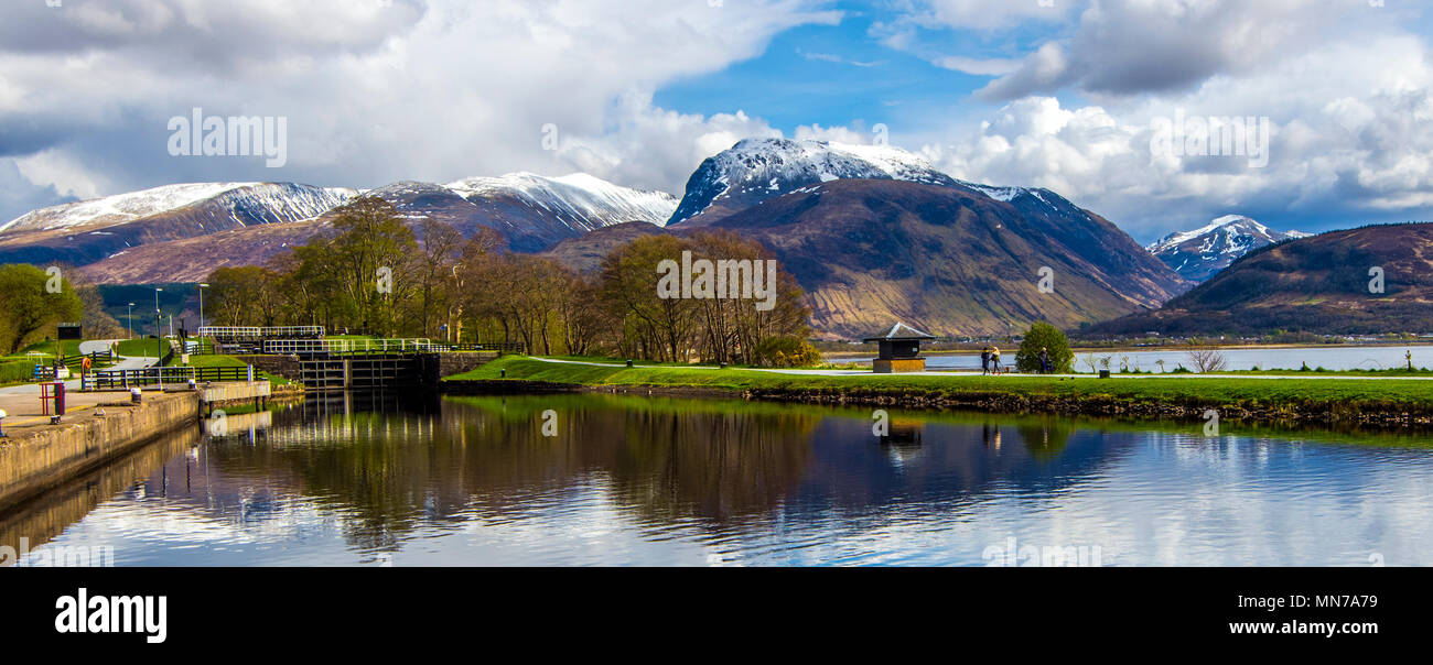The magnificent view of Ben Nevis, Britain's highest mountain (4.413 ...