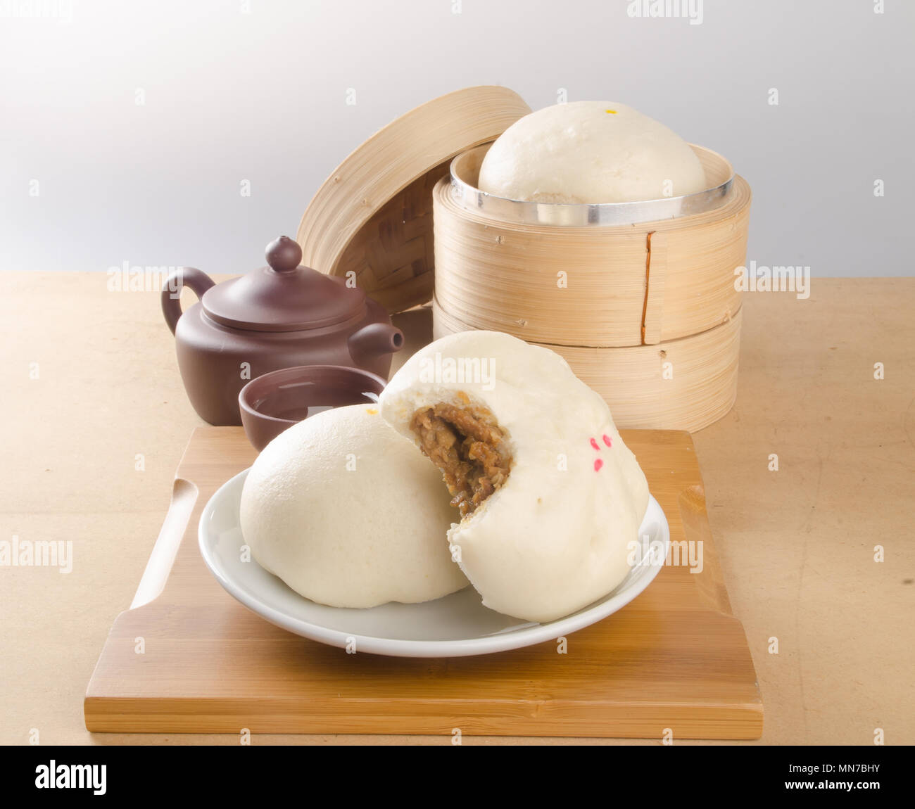 Zi cha hi-res stock photography and images - Alamy