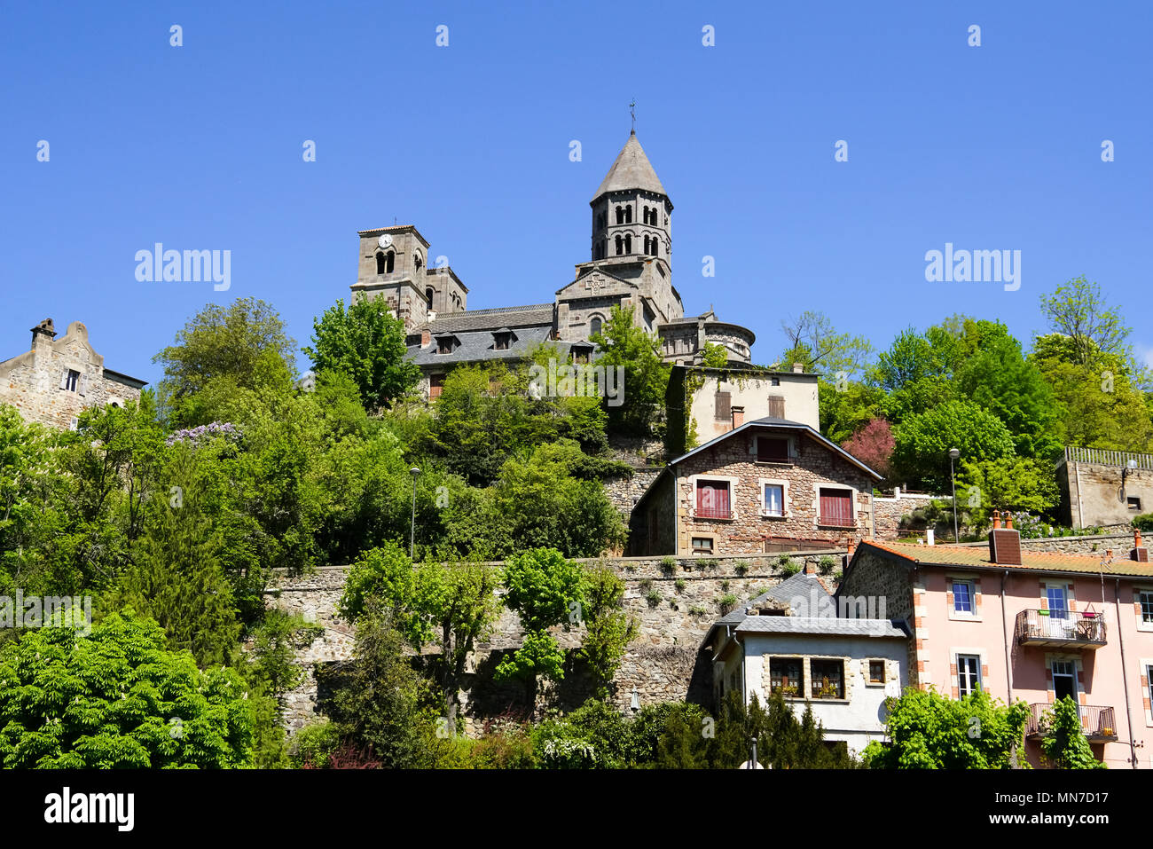 Saint nectaire hi-res stock photography and images - Alamy