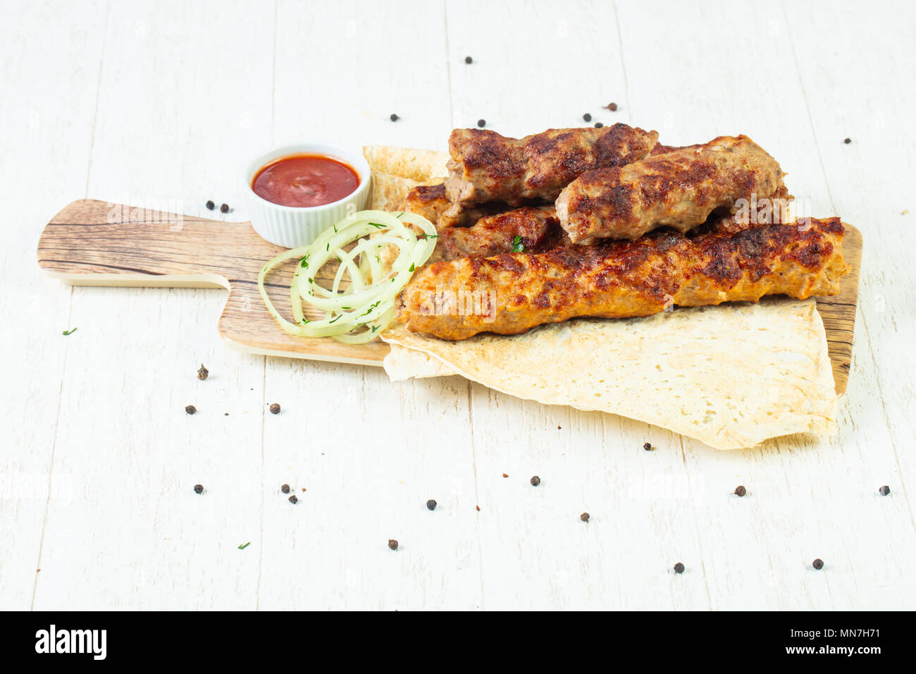 Shish kebeb hi-res stock photography and images - Alamy