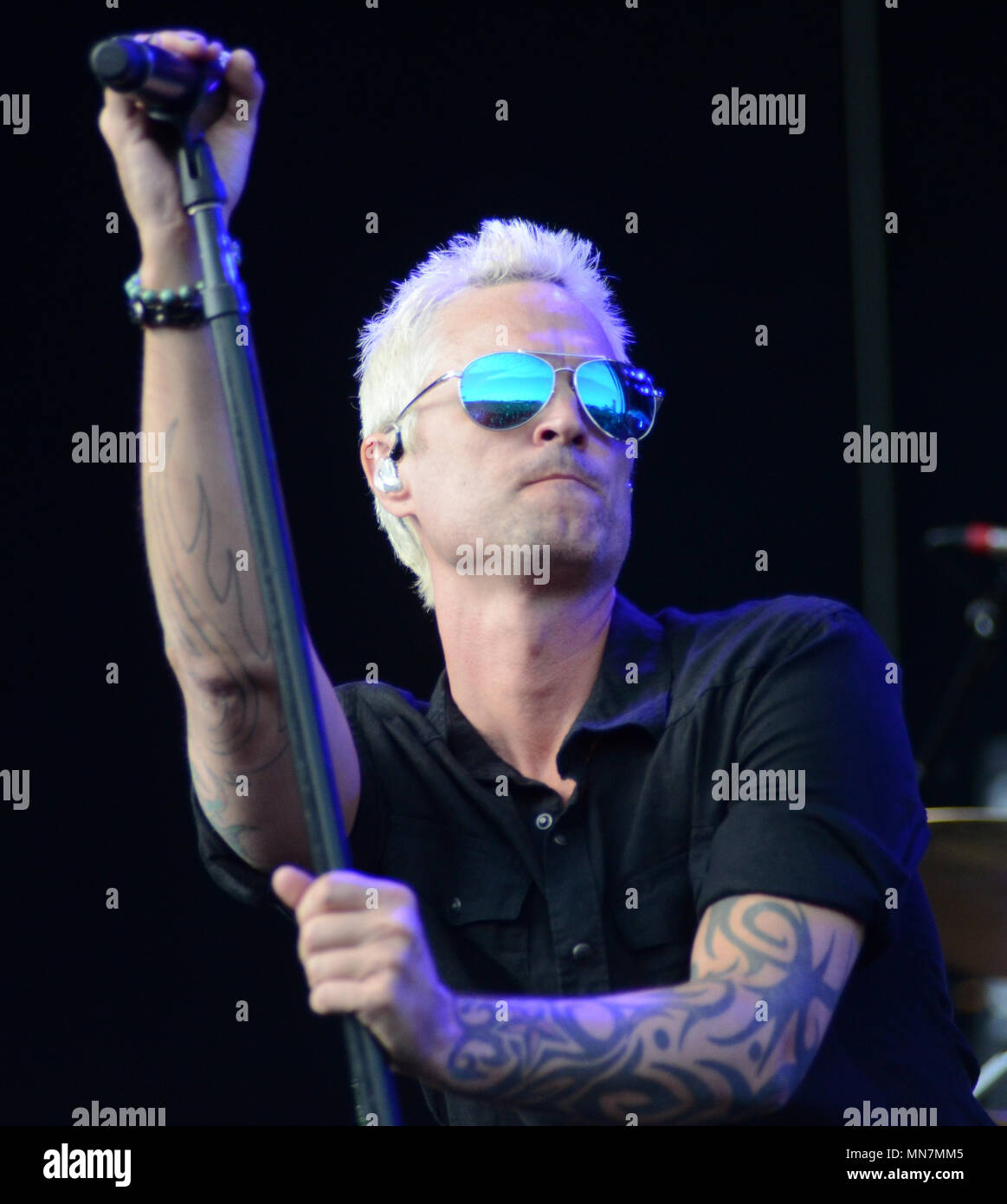 Stone temple pilots jeff gutt hi-res stock photography and images - Alamy