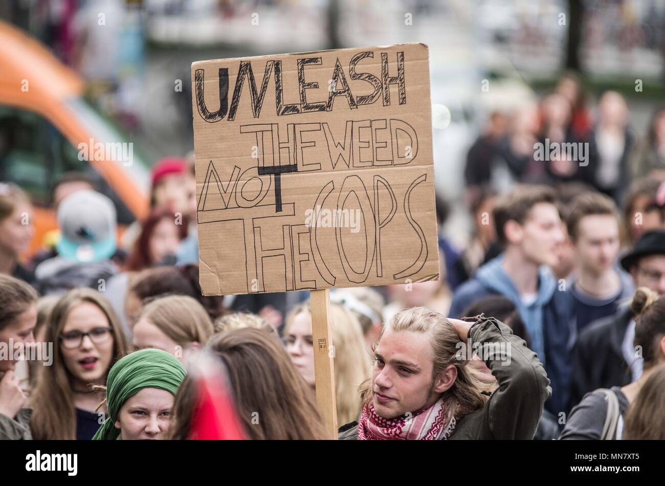 Weed sweeping hi-res stock photography and images - Alamy