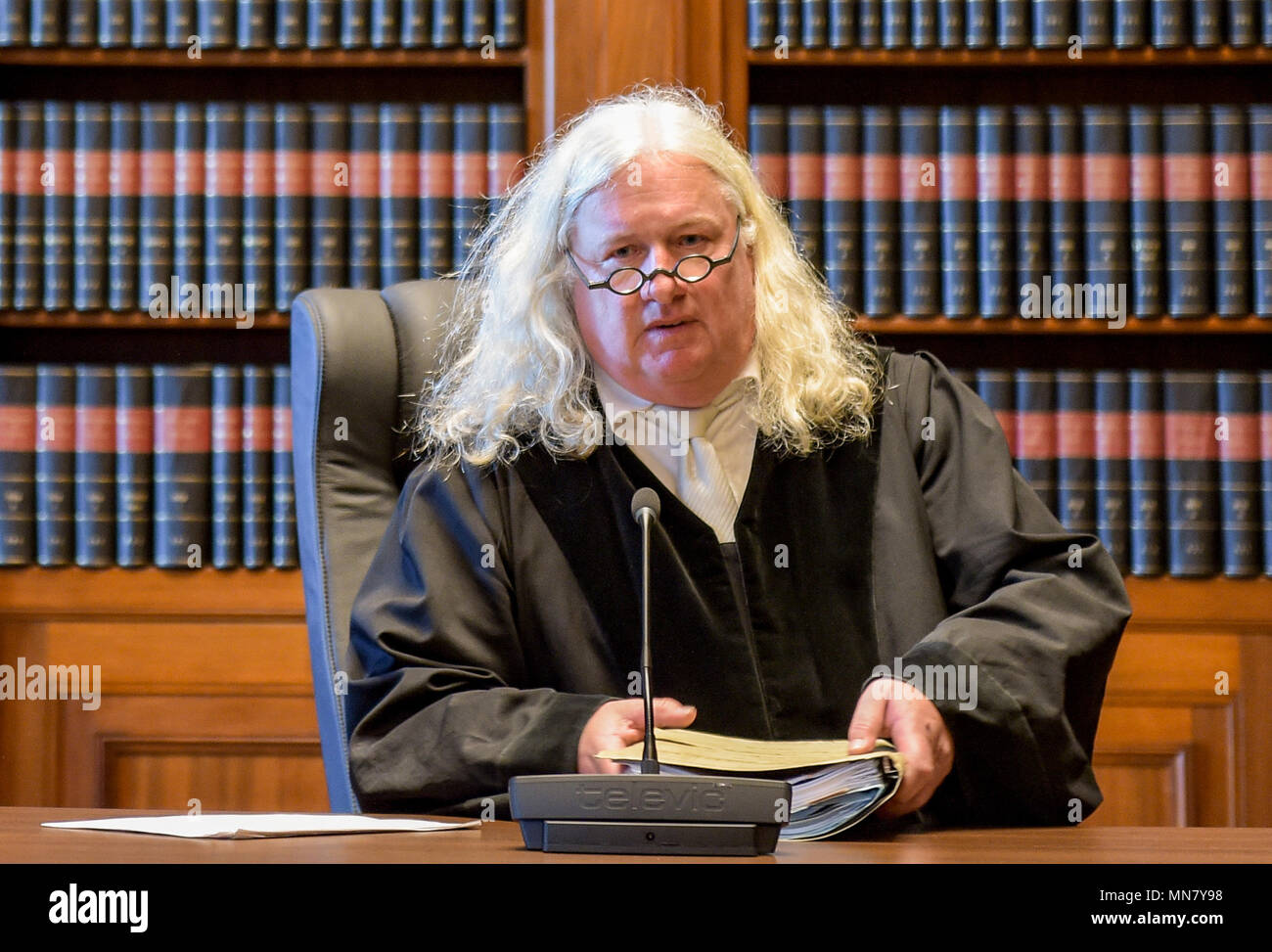 Hamburg, Germany. 15th May, 2018. Andreas Buske (center), judge at the ...