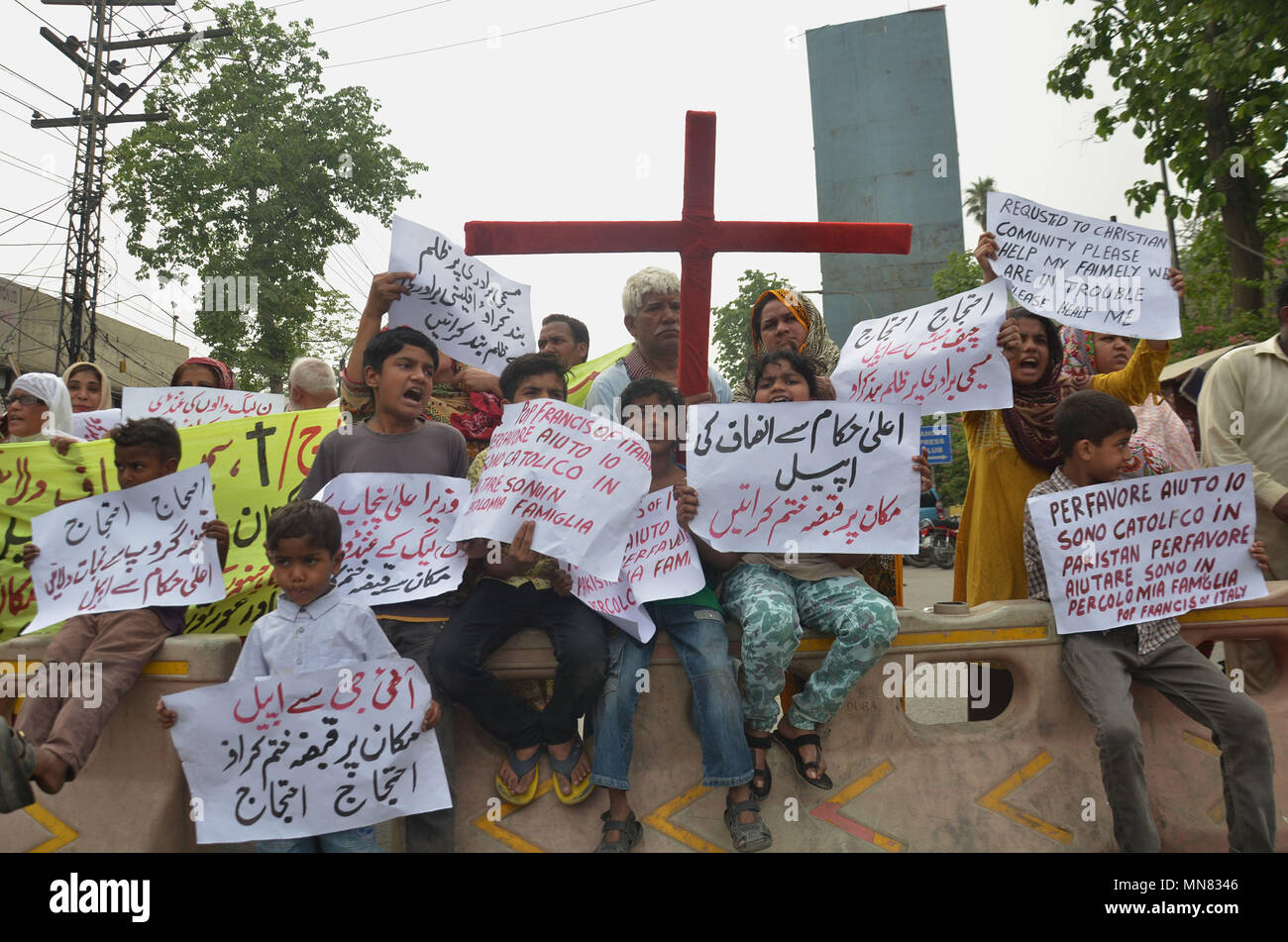 Land mafia hi-res stock photography and images - Alamy