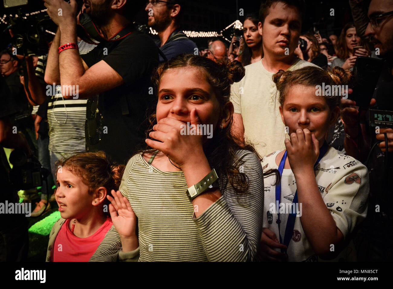Tel Aviv, Israel. 14th May, 2018. Israeli girls wearing their hair in ...