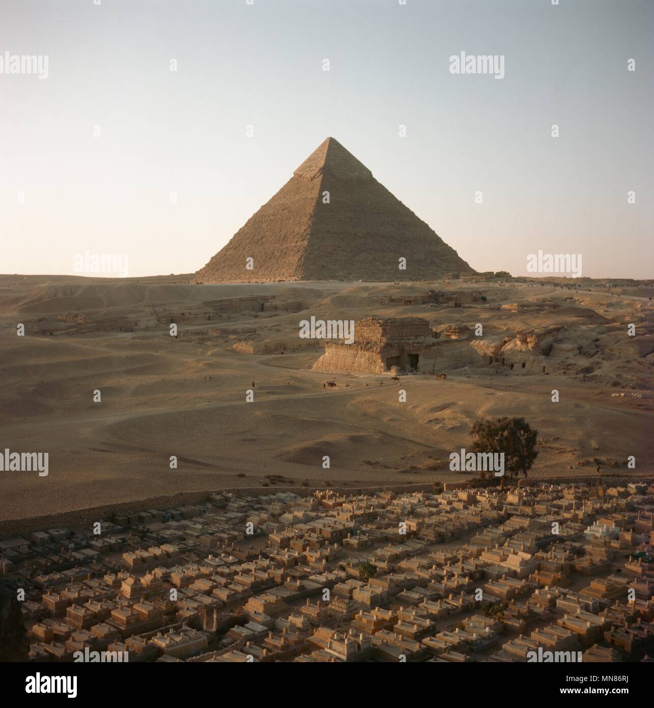 Pyramid of khufu chamber hi-res stock photography and images - Alamy