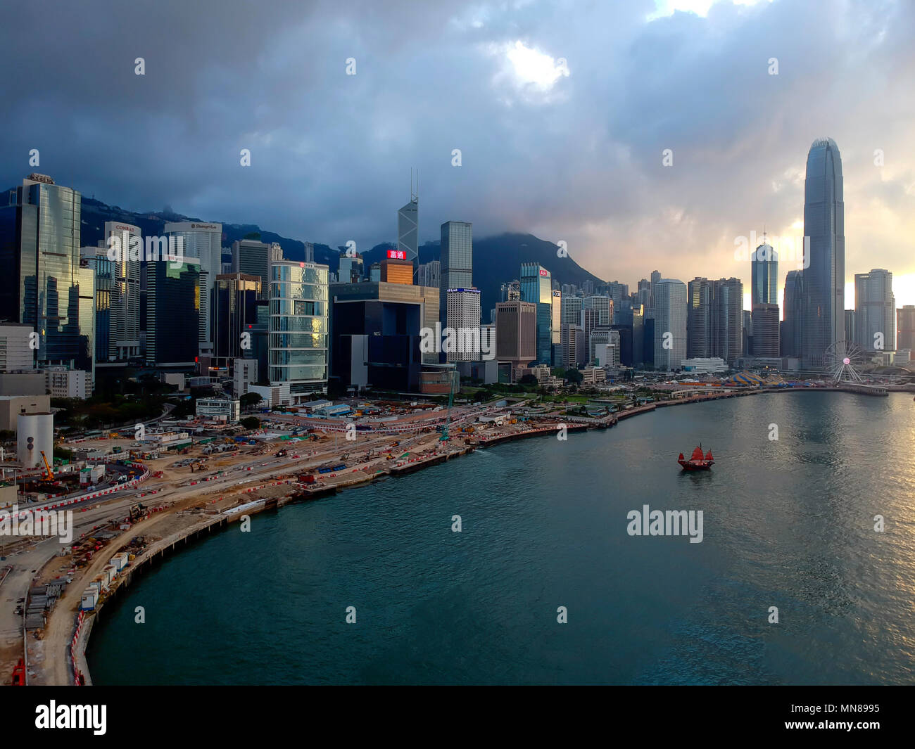 Land reclamation central hong kong hi-res stock photography and images ...