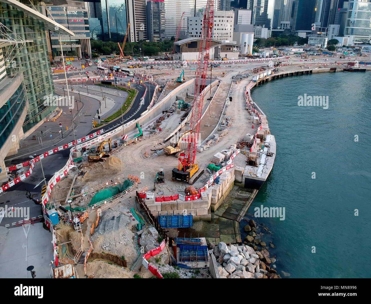 Land reclamation central hong kong hi-res stock photography and images ...